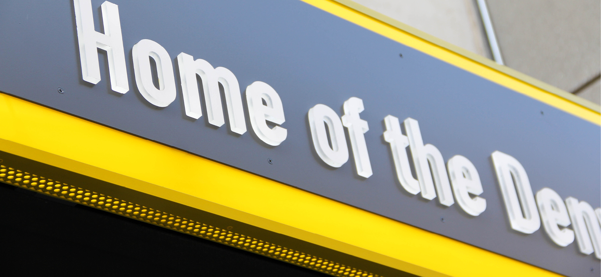 arthouse-design-work-sie-film-center-filmcenter-branding-signage ...